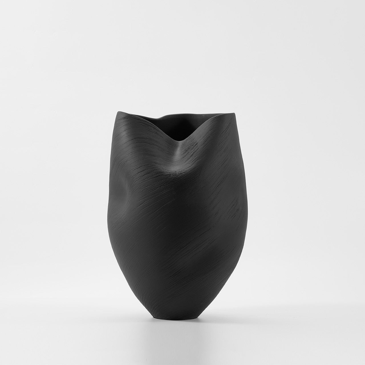 MORPH VASE EBONY – The Palmier
