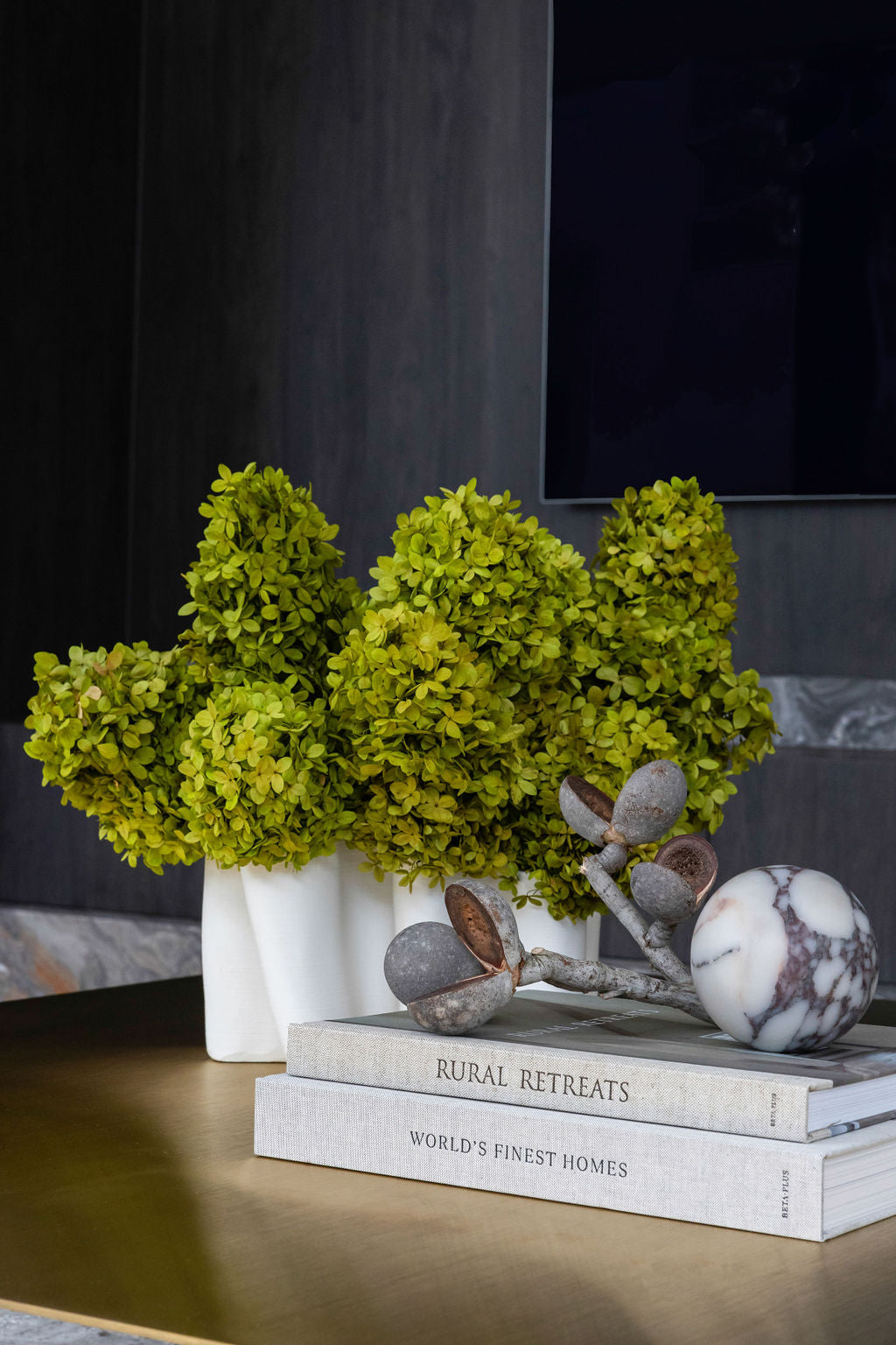 ABI PRESERVED FLOWER ARRANGEMENT IN JAIVYN VASE – The Palmier